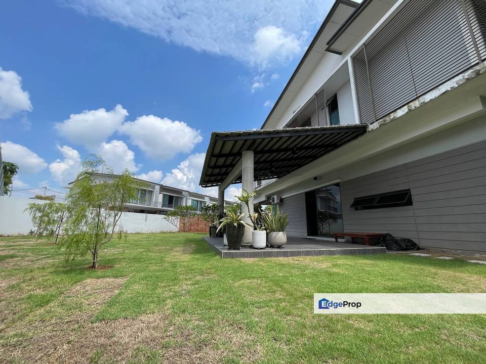 FREEHOLD 2 Storey Semi D Corner Lot Taman Paya Emas Parksville Cheng ...