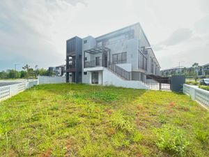 CORNER LOT, FACING NORTH, 3 Storey Terrace House, The Mulia Residences ...