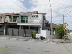 Corner Gated Guard Fully Furnish Medan Pengkalan Setia Station 18 ...