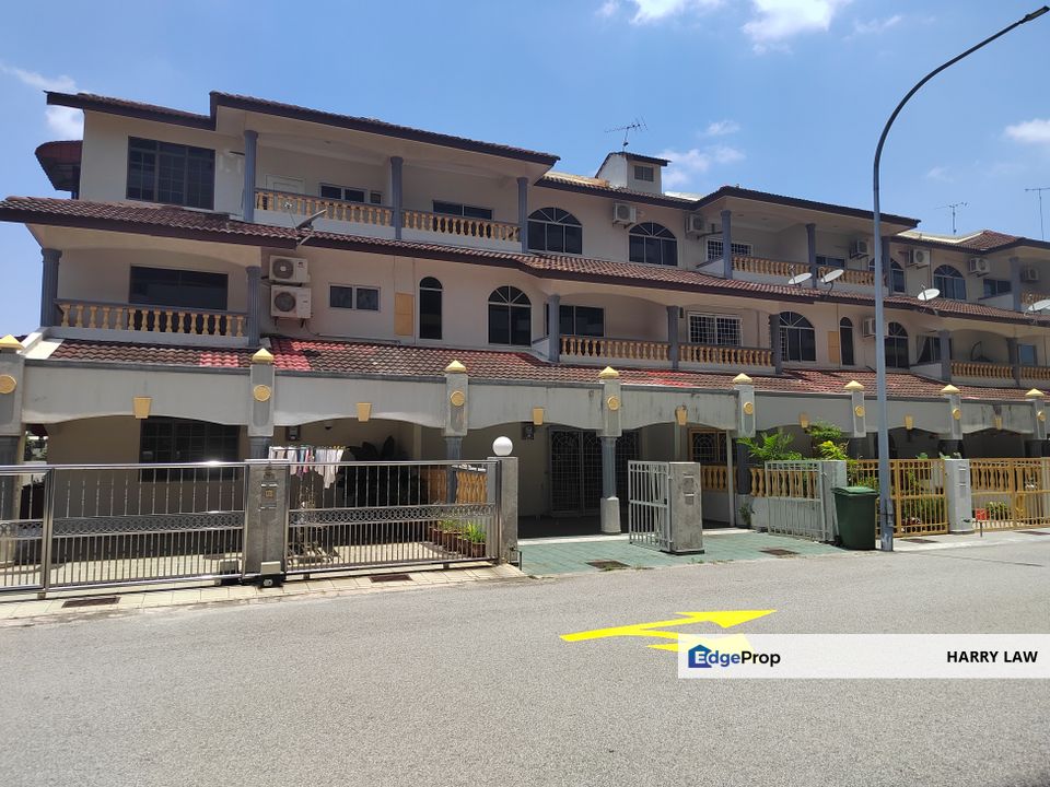 Ujong Pasir freehold 3 Storey Terrace non bumi for sell for Sale @RM638 ...