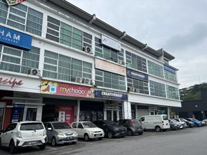 Cenderawasih Three Storey Shophouse at Samariang for Sale for Sale @RM1 ...