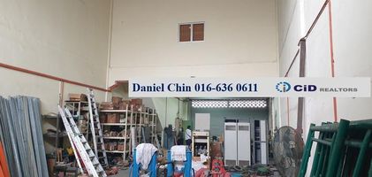 Renovated Endlot 1.5sty factory at KIP Kepong Industrial Park, Kepong ...