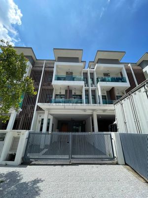 3-Storey Reflextion Pool Villa Taman Nusaputra, Puchong For Sale! for ...