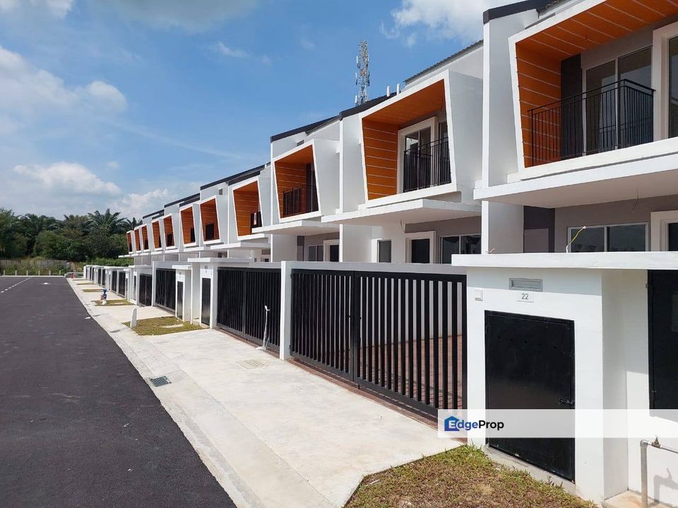Brand New & Facing Open | Dua Ruby Parkhomes Residence @ Dengkil (Type ...