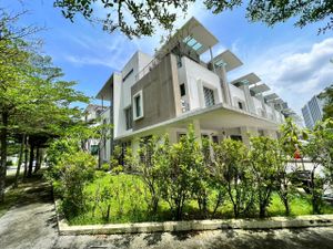 Lake Point Residence, 3 Storey Terrace Corner Lot, Cyberjaya, Selangor ...