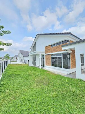 Iconia Garden Residence Single Storey Corner House for Sale @RM860,000 ...