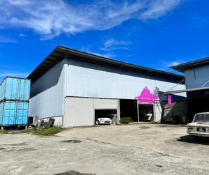 KOLOMBONG WAREHOUSE JALAN KILANG for Rental @RM3,000 By STEPHENNIE YONG ...