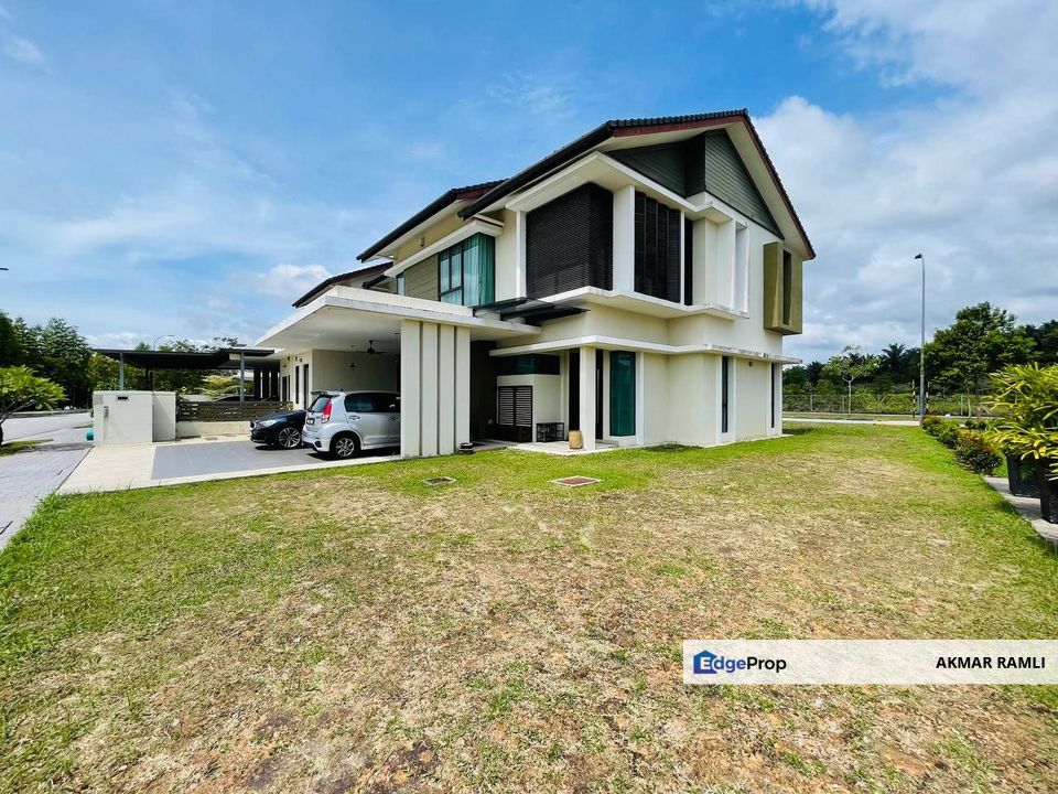 Facing Open Fully Renovated Huge Land Semi D Laman Alamanda 3A Kota ...