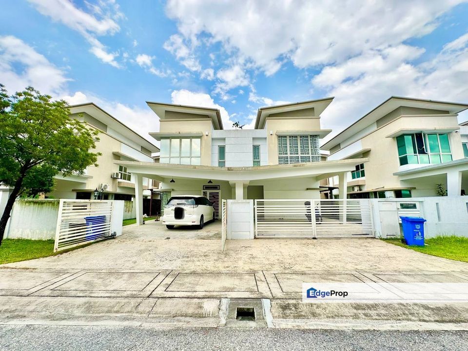RENOVATED Double Storey Semi D Casa Suria, Puncak Perdana U10, Shah ...