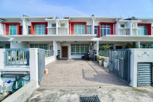 FULLY FURNISHED WITH ID Double Storey Terrace Maple Bandar Hillpark for ...
