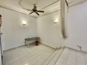 Double storey basic condition house for rent in TTDI for Rental @RM2 ...