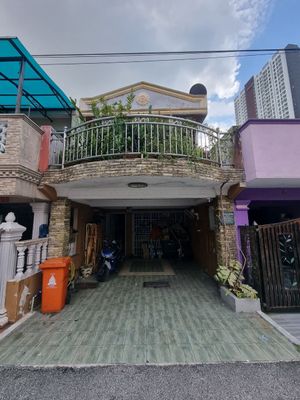 Taman Dato Harun, Taman Medan, Petaling Jaya for Sale @RM375,000 By AMIR WALIYUDDIN | EdgeProp.my