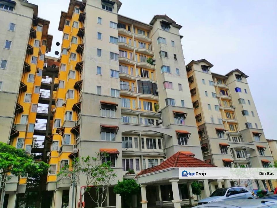FOR SALE De Rozelle Condominium Kota Damansara CORNER UNIT PARTIALLY ...
