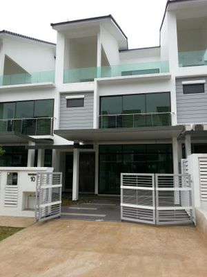 3 storey superlink house Aster House, Denai Alam for Sale @RM1,050,000 ...