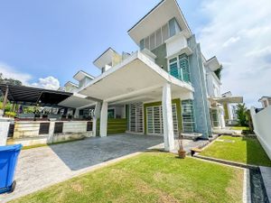 Gated Guarded and Huge Builtup with Extra Land @ Greenhill Residence ...