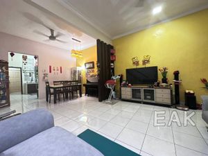Below Market Value Kemuning Bayu 24x75 Kota Kemuning Fully Reno for ...