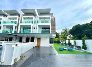 Corner Lot 3-Storey Villa Reflexion Pool Villa Puchong South For Sale ...