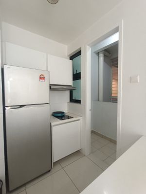 Low Floor Kitchen Cabinet H2O Residence Ara Damansara for Sale @RM530 ...