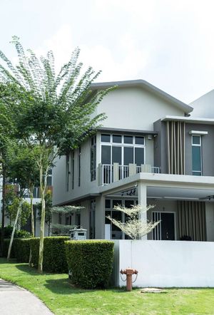 Fully Extended Var Porch & Free CCTV 20x70 2 Storey Nilai for Sale ...