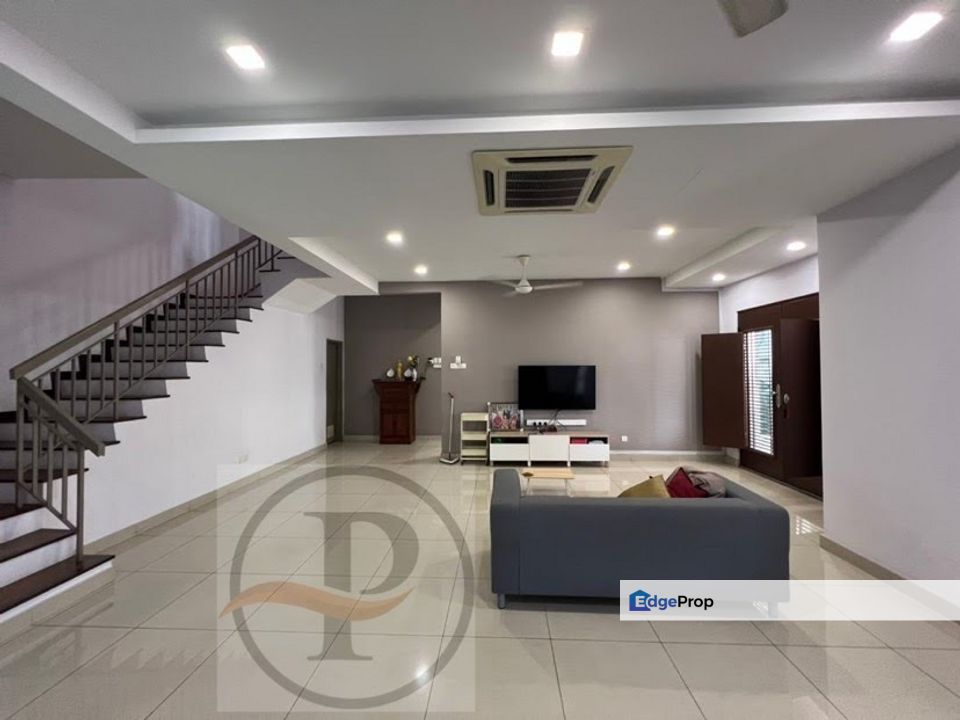 Kemuning Utama (Damai Residences). Renovated Corner House With Big Land ...