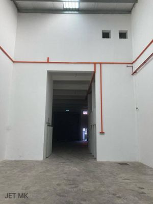 Welloyd Kapar Klang 1.5 Storey Superlink Factory / Warehouse Front have ...