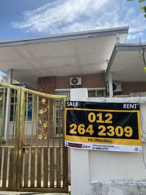 Single Storey Terrace House at Timur Enstek, Bandar Baru Enstek for ...