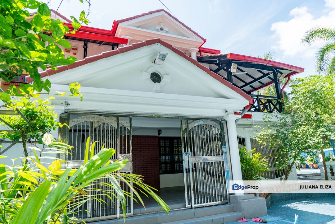 End Lot with Large Private Swimming Pool Usj 2 Subang Jaya FOR SALE for Sale @RM3,100,000 By ...