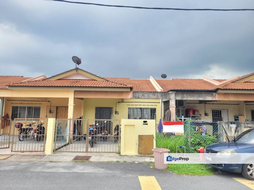 One Storey Terrace Taman Langat Utama 3, Banting for Sale @RM300,000 By ...
