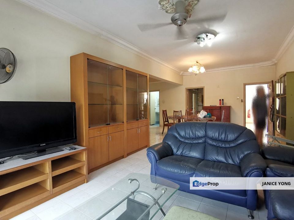 Skudai Villa for Sale @RM308,000 By JANICE YONG | EdgeProp.my