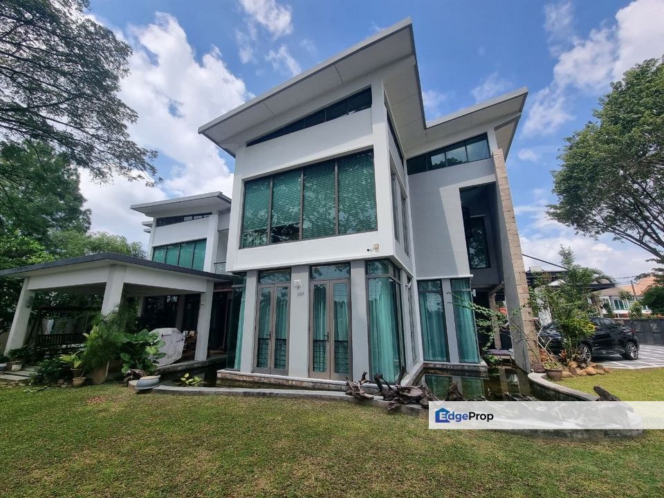 INDOOR SWIMMING POOL Corner Lot Double Storey Bungalow House SS19 ...