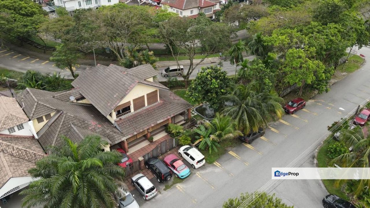 CORNER LOT HUGE LAND 1.5 Storey Terrace House USJ 3 Subang Jaya Selangor for Sale @RM2,000,000 ...