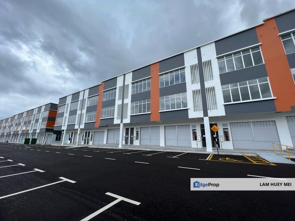 Austin Crest for Sale @RM2,380,000 By LAM HUEY MEI | EdgeProp.my