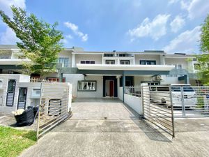 PARTIALLY FURNISHED 2 STOREY HOUSE LAMAN VIEW LAUREL CYBERJAYA for ...