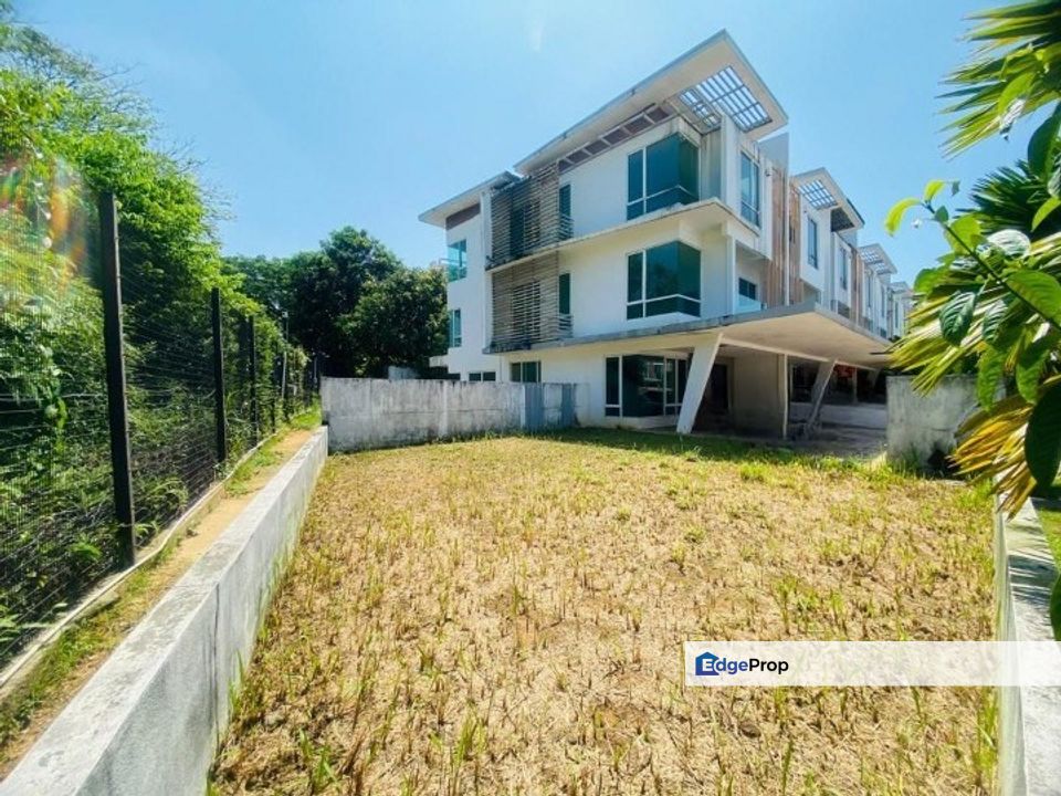 BIGGEST CORNER LOT 3 STOREY HOUSE CASSIA GARDEN RESIDENCE CYBERJAYA for ...