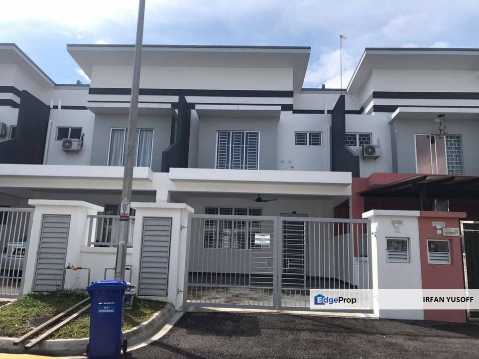FOR RENT SERINITA BANDAR SRI PENAWAR TERRACE HOUSE for Rental @RM1,500 ...
