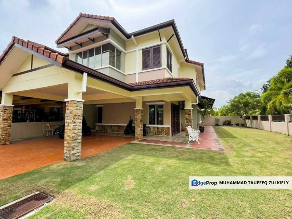 Corner Lot Superlink 2 Storey Dillenia Denai Alam Good Condition House ...