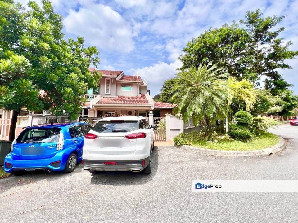 Corner Lot Renovated Double Storey Taman Pinggiran USJ 1 Subang Jaya ...