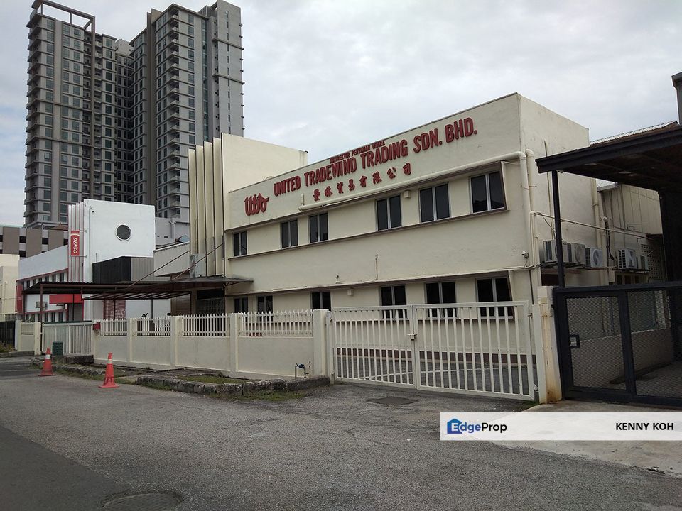 SS13 Subang Jaya Industrial Estate - Single Storey Detached factory with double storey office ...