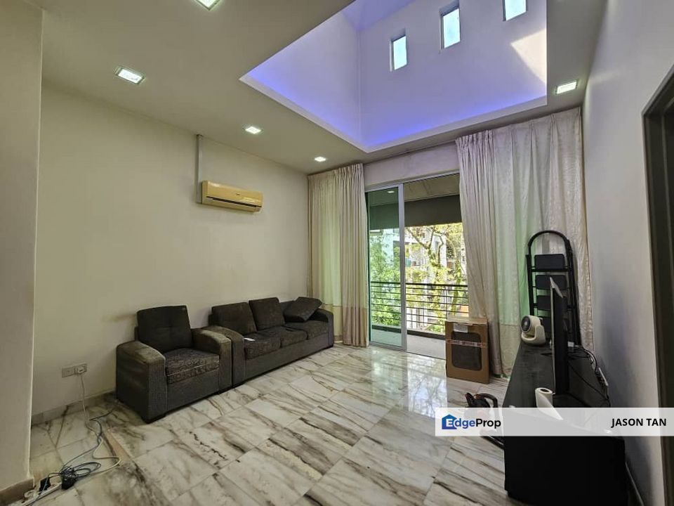 Bayan Villa, Seri Kembangan, Townhouse Condo [ RENOVATED 🌈 ...