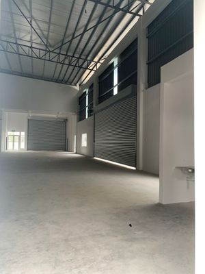 3 Storey Semi D Factory Warehouse with Lift Bukit Serdang for Rental ...