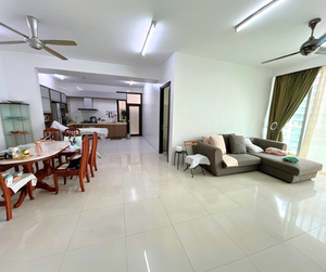USJ One Avenue Spacious Unit 4R3B Pool View 2 Carpark Side By Side ...