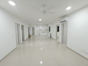 Lower parking and corner lot unit at Huni Residence @ Eco Ardence for ...