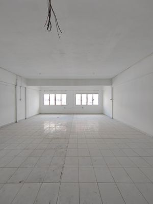 Pelabuhan Klang 4 storey Shoplot for RENT for Rental @RM1,700 By ...