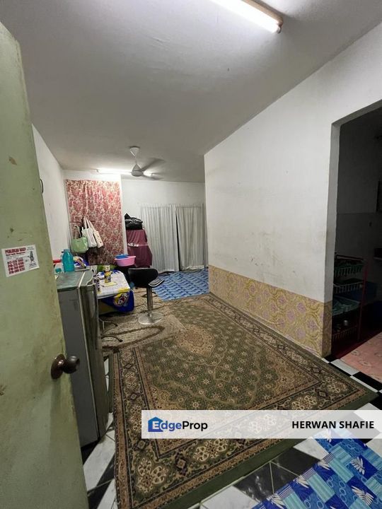 LOW COST Pangsapuri Seri Mutiara Putra Height Subang Jaya for Sale ...