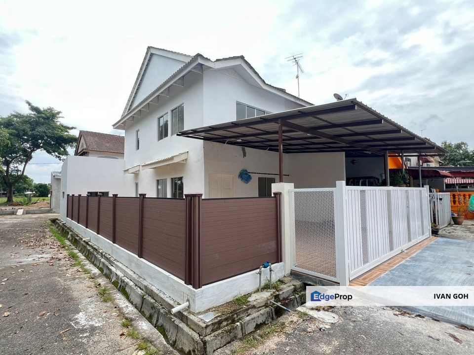 Corner Lot Double Storey House @Taman Datuk Tamby Chik Karim Taman ...