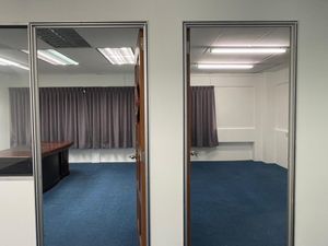 Office 1st floor Taman Miharja Fasa 3 Cheras LRT 5 rooms 2toilet ...