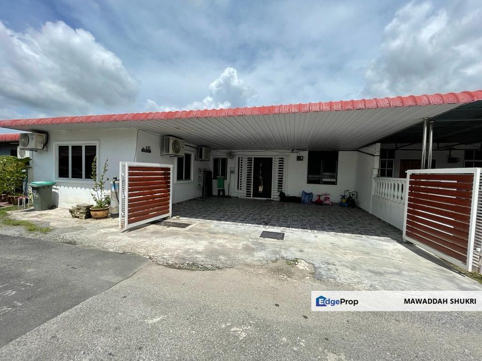 RENOVATED 2 combined units💥 Single Storey Terrace Taman Mergong Jaya ...