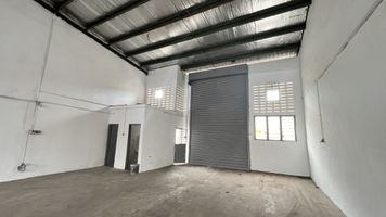 Cheap 1.5 Storey Terrace Factory for Rent in Kawasan Perindustrian ...