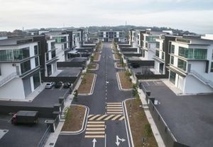 IJOK FACTORY @ KOTA PUTERI INDUSTRIAL PARK FOR SALE FROM RM 4 MIL for ...