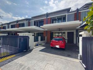 Freehold Renovated Double Storey Terrace House Elmina Green Three City ...